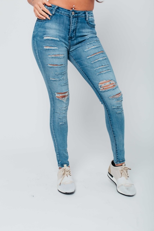 Arianna Ajtar Washed Denim Ripped Skinny Jeans