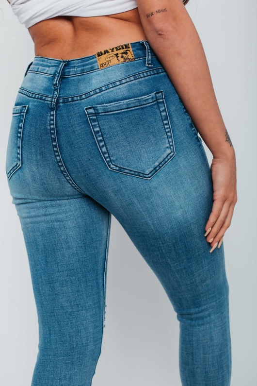 Arianna Ajtar Washed Denim Ripped Skinny Jeans